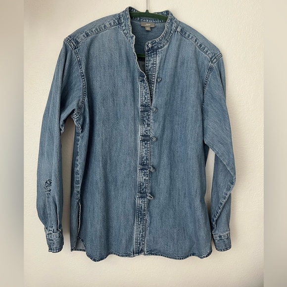 J. Jill | Tops | Jjill Denim Shirt Super Cute Button Detail Womens Xs 0 ...